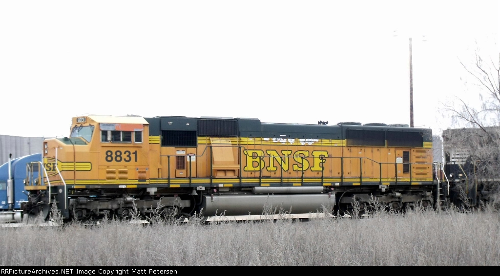 BNSF 8831